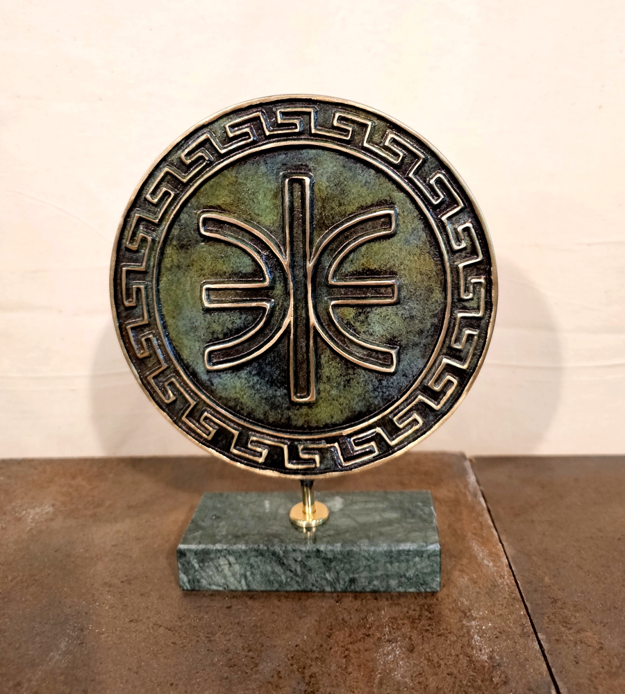 Ancient Greek shields | Astonishing Prices | Hellenic Art